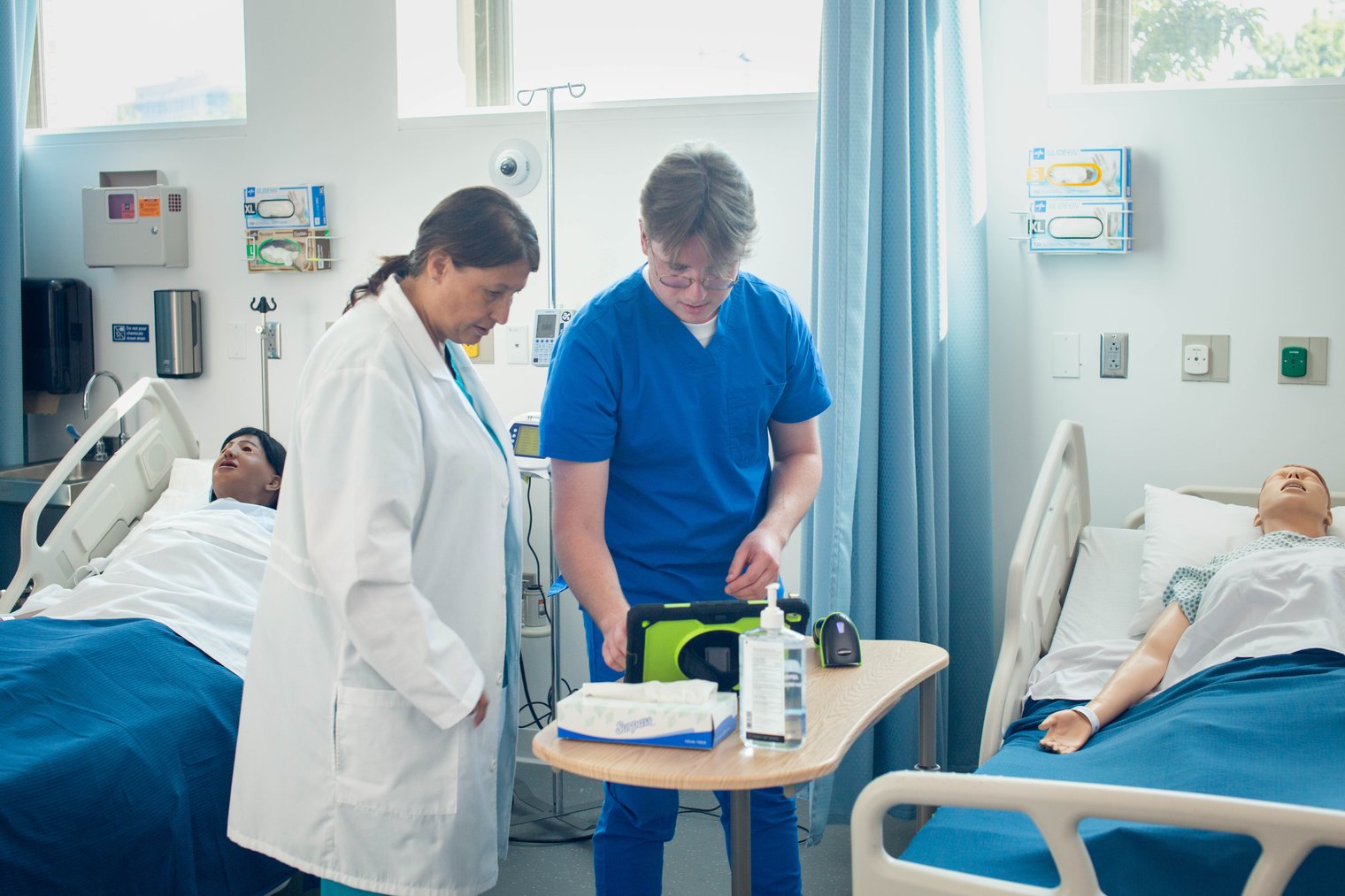 Ways to Incorporate Tabletop Nursing Simulations