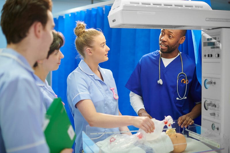 The Pros and Cons of Different Simulations in Nursing