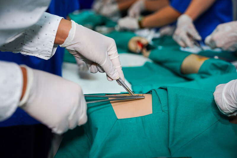 The Pros and Cons of Different Simulations in Nursing